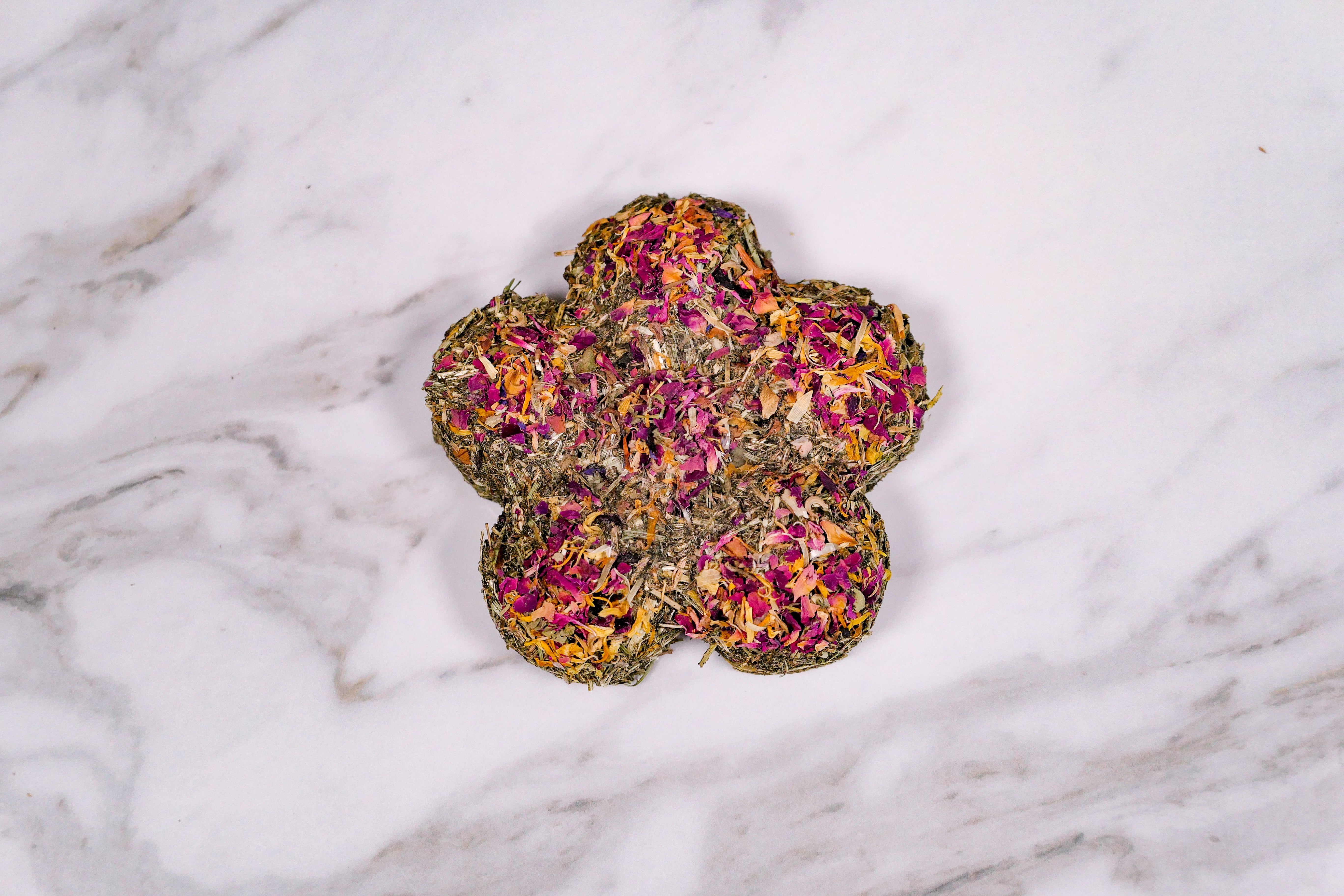 Flower Hay Cookie – Teddys Bakery